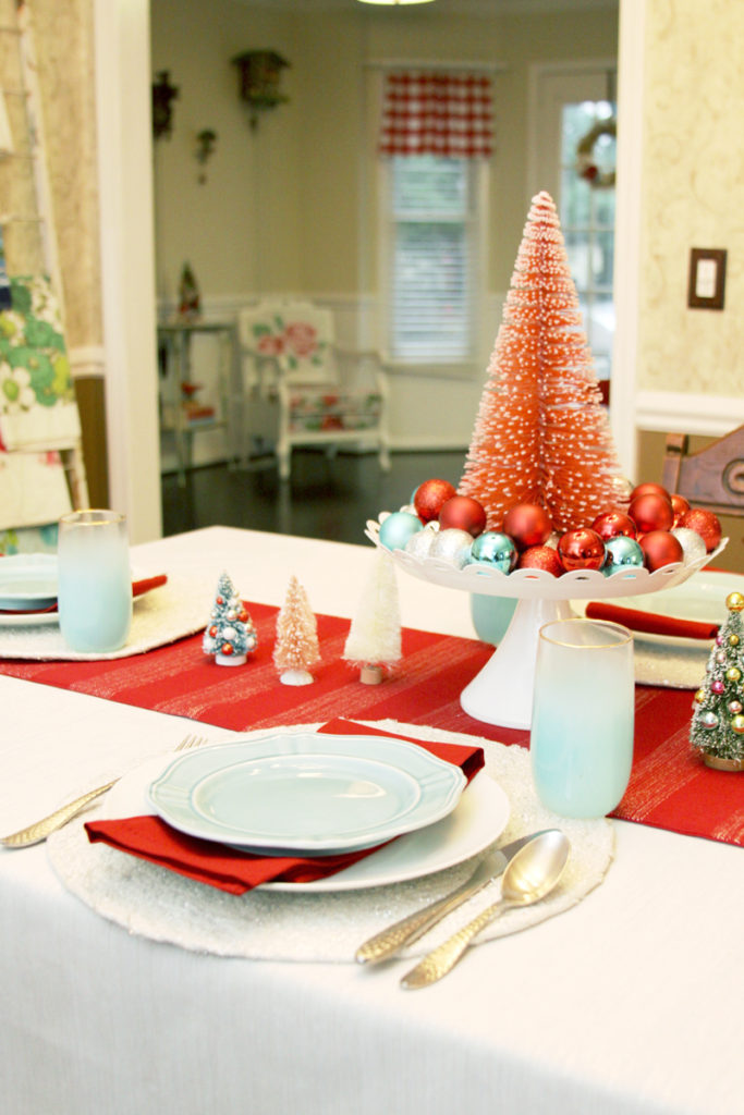 3 Simple Holiday Table Settings