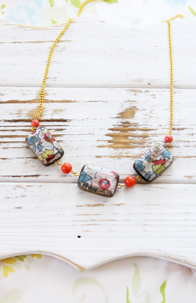 30 Minute Rustic Floral Necklace