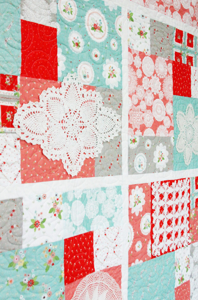 Vintage Doily Keepsakes Quilt – Free Pattern!