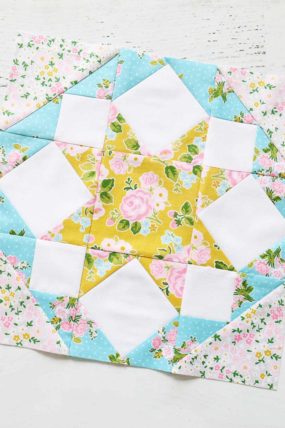 Rolling Star Quilt Blocks with Fat Quarter Shop
