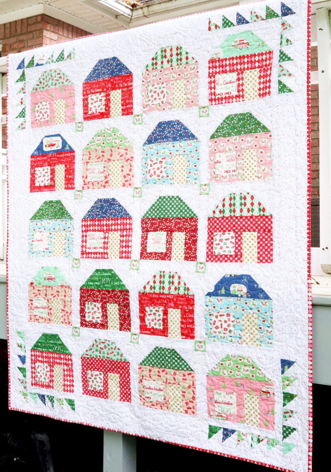 Merry Little Houses Quilt – Holiday Celebrations Book